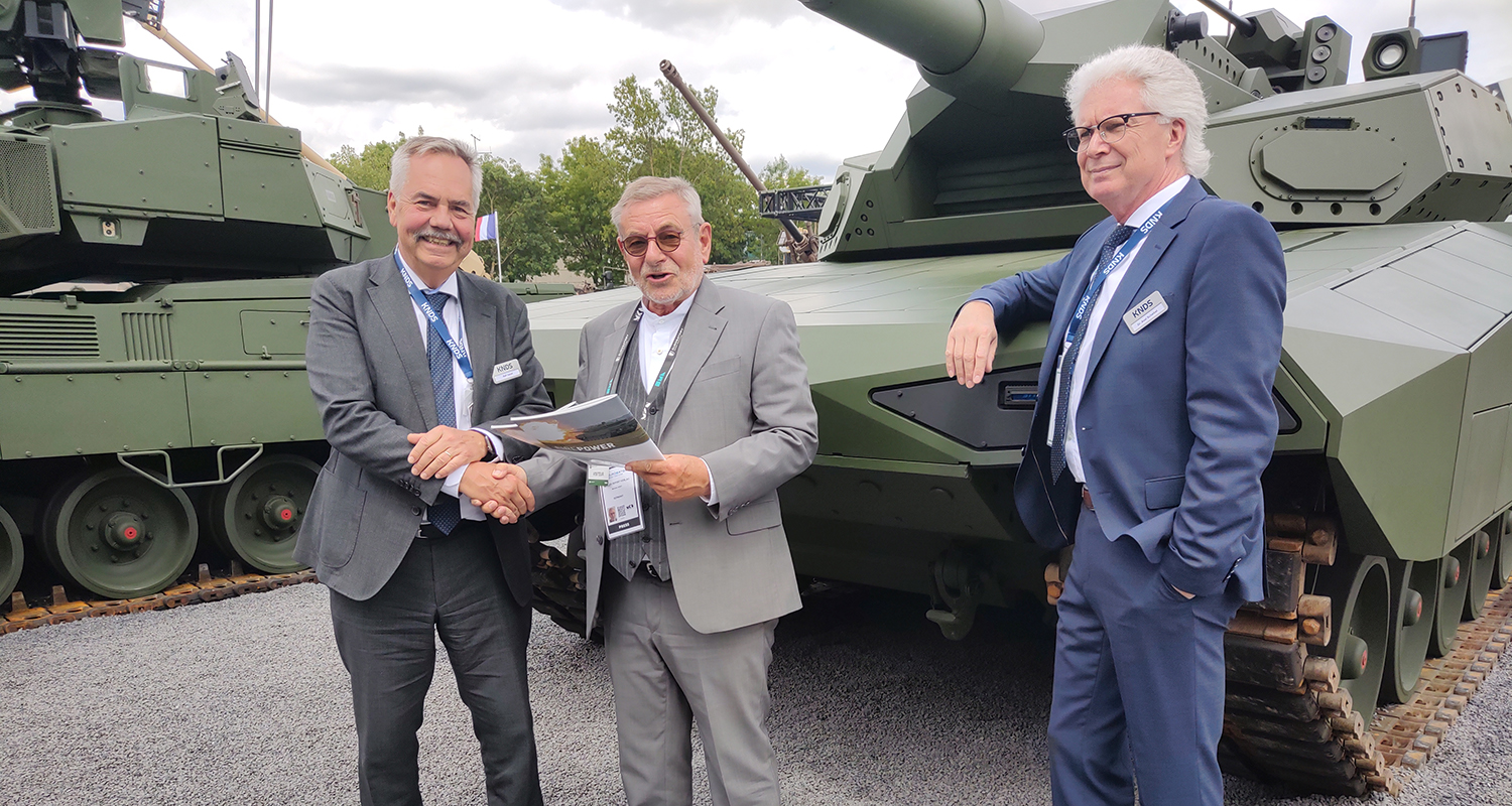 Übergabe Wehrtechnischer Report „Der Kampfpanzer Leopard 2 ...